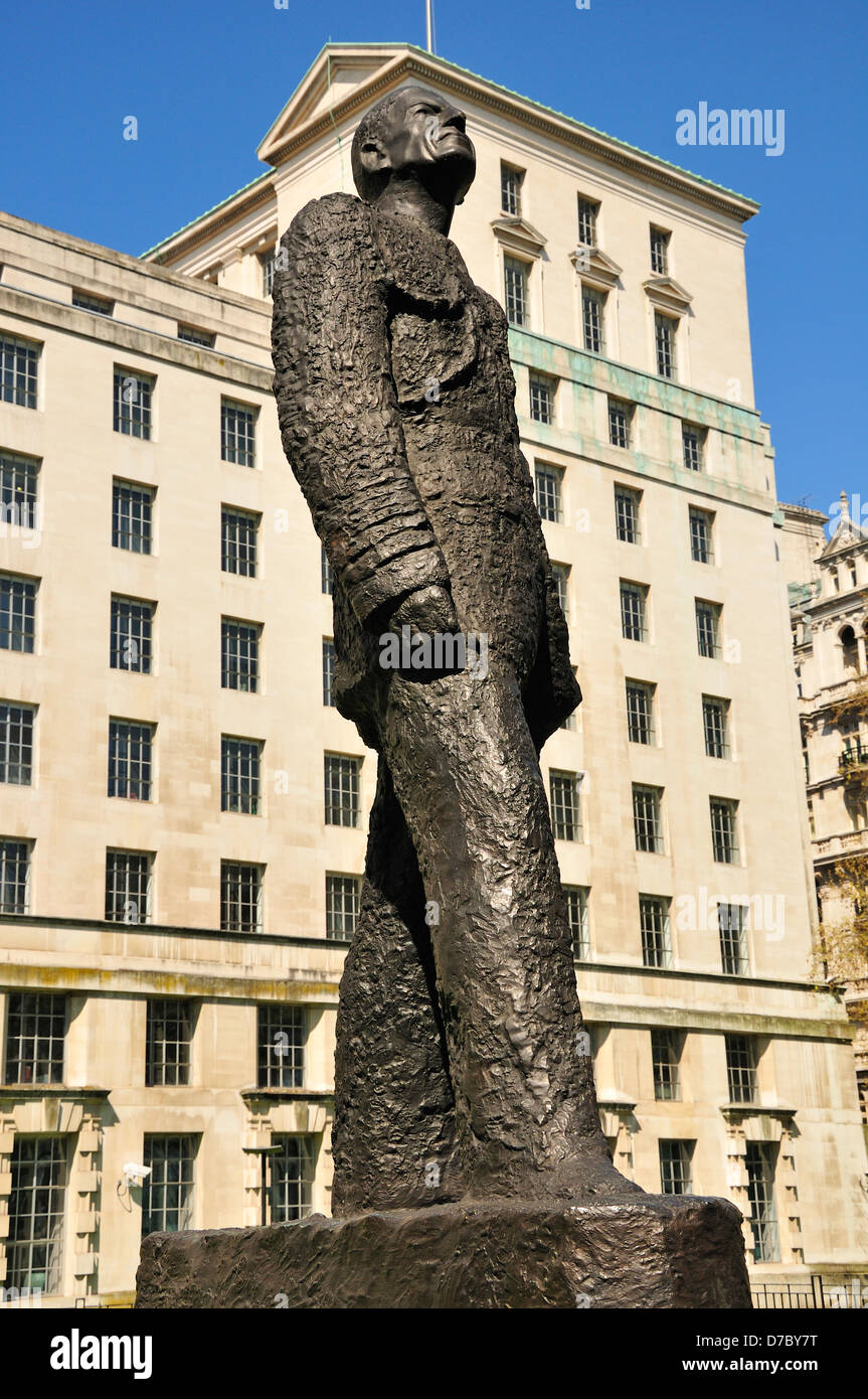 London, England, UK. Statue (Oscar Nemon, 1975) of Charles Portal, 1st ...