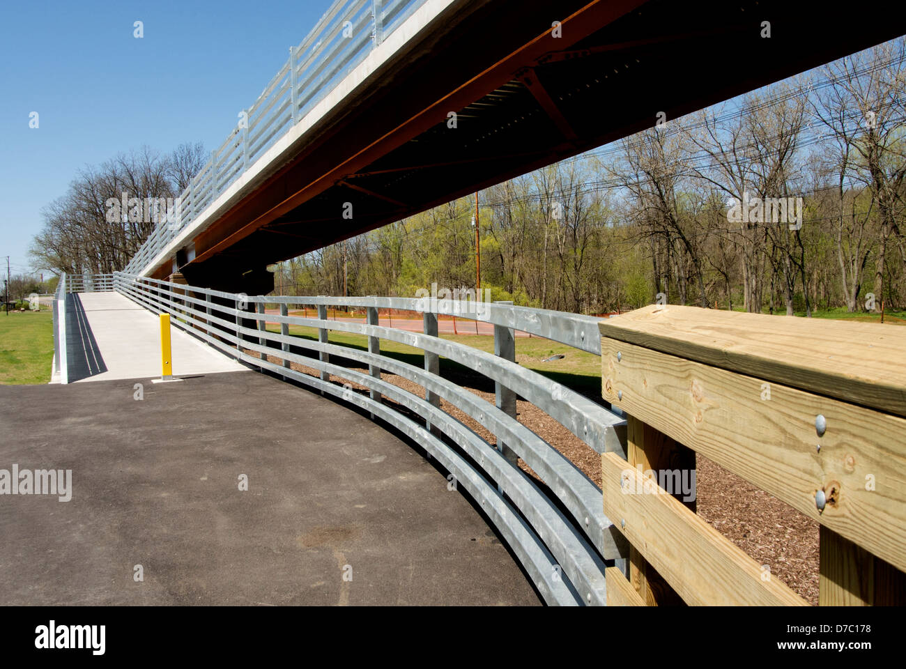 Bridge ramp hi-res stock photography and images - Alamy