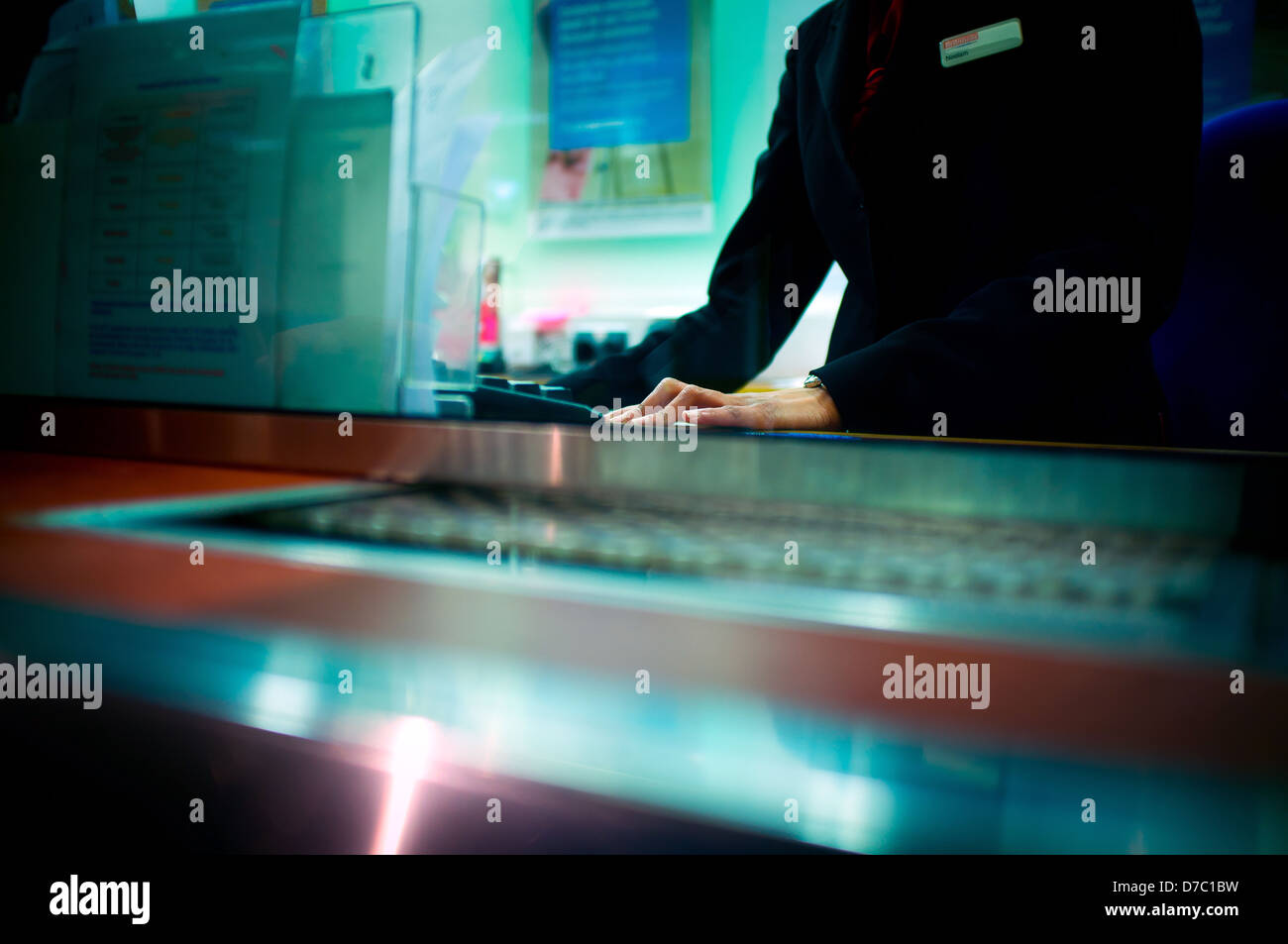 Bank counter hi-res stock photography and images - Alamy