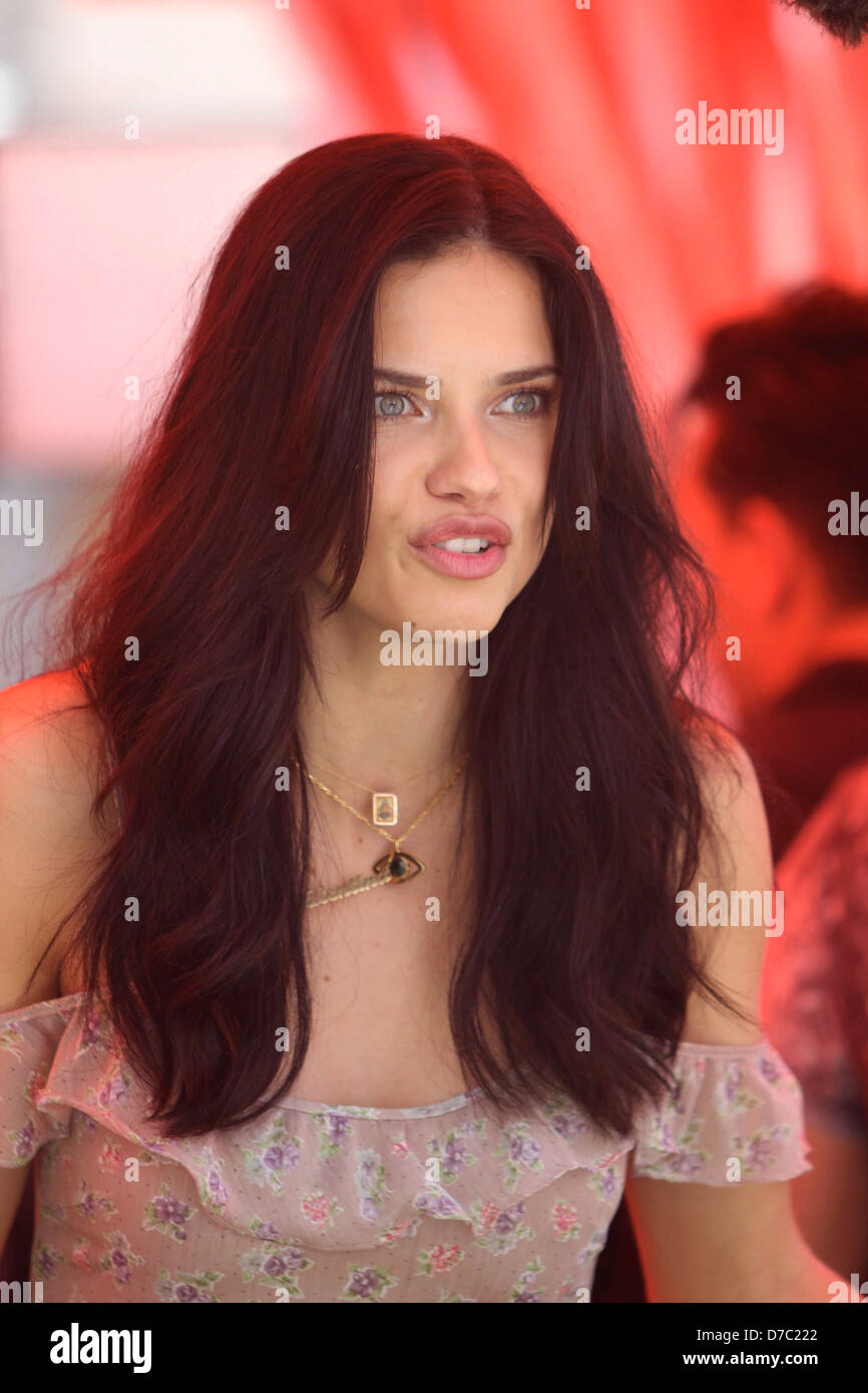 Adriana Lima Victoria's Secret 'Angel' Models are seen while on 'Extra ... Adriana Lima Victoria's Secret 'Angel' Models are seen while on 'Extra ...