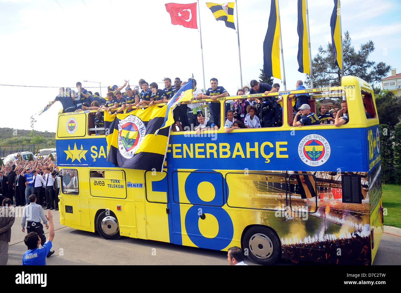 Atmosphere Fenerbahce sports club celebrates 2010- 2011 season ...