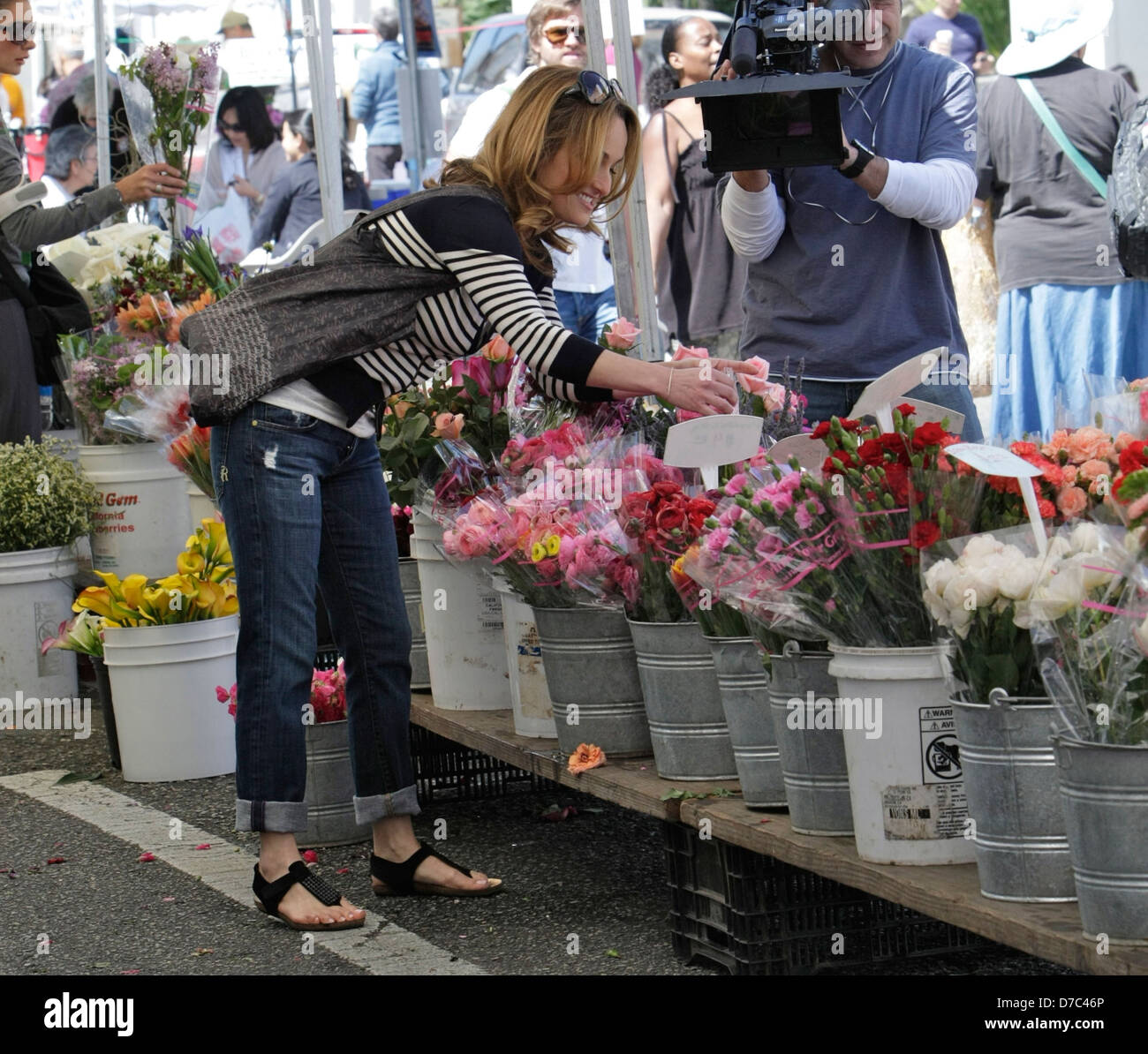 Giada De Laurentiis is filmed while shopping at a flower market in ...