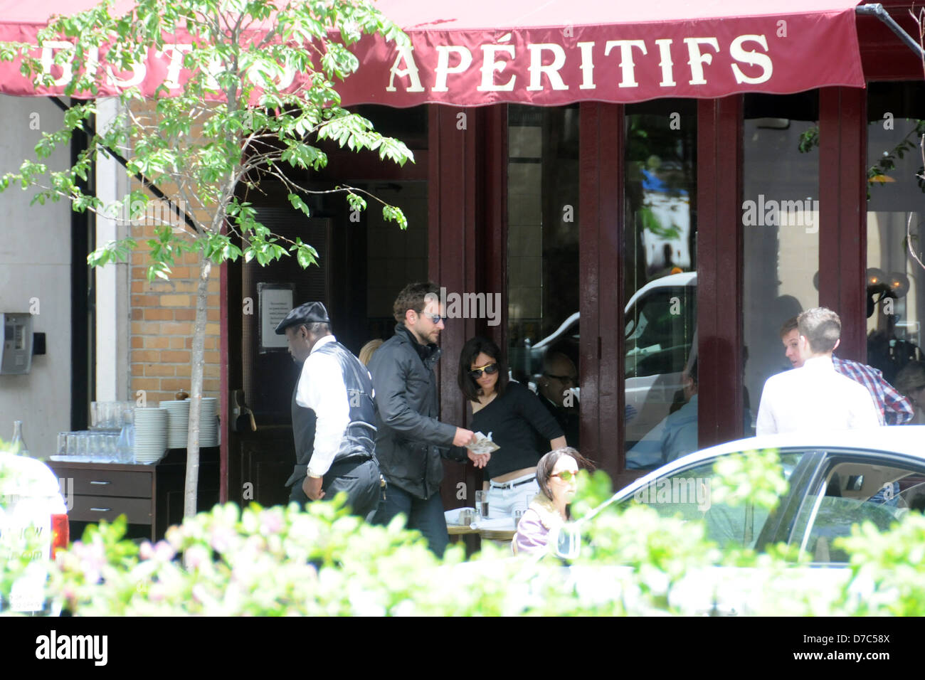 Bradley Cooper and his mother Gloria Cooper have lunch at Parc ...