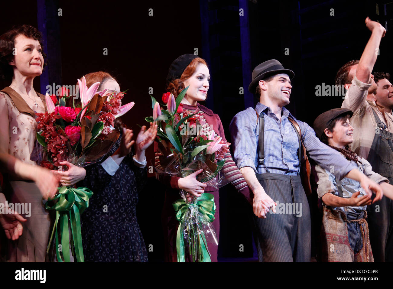 Melissa Van Der Schyff, Kelsey Fowler, Laura Osnes, Jeremy Jordan ...