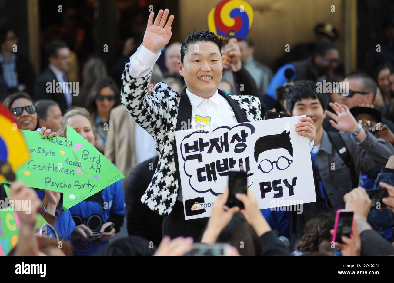 New York, USA. 3rd May 2013. Psy on stage for NBC Today Show Toyota ...