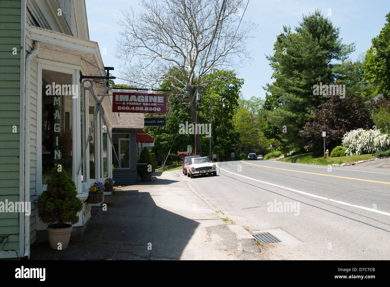 Rural connecticut town hi-res stock photography and images - Alamy