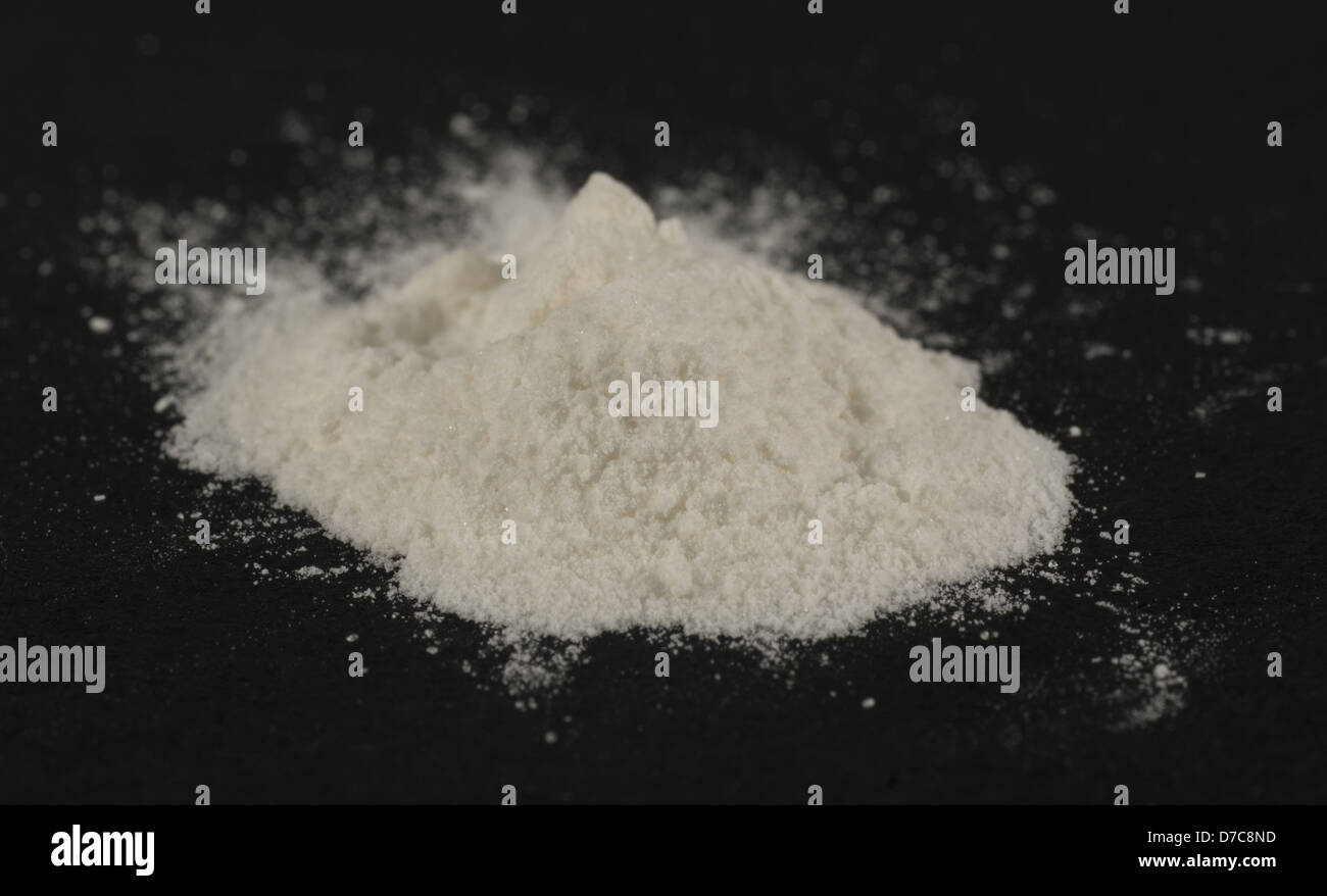 Medication powder hi-res stock photography and images - Alamy