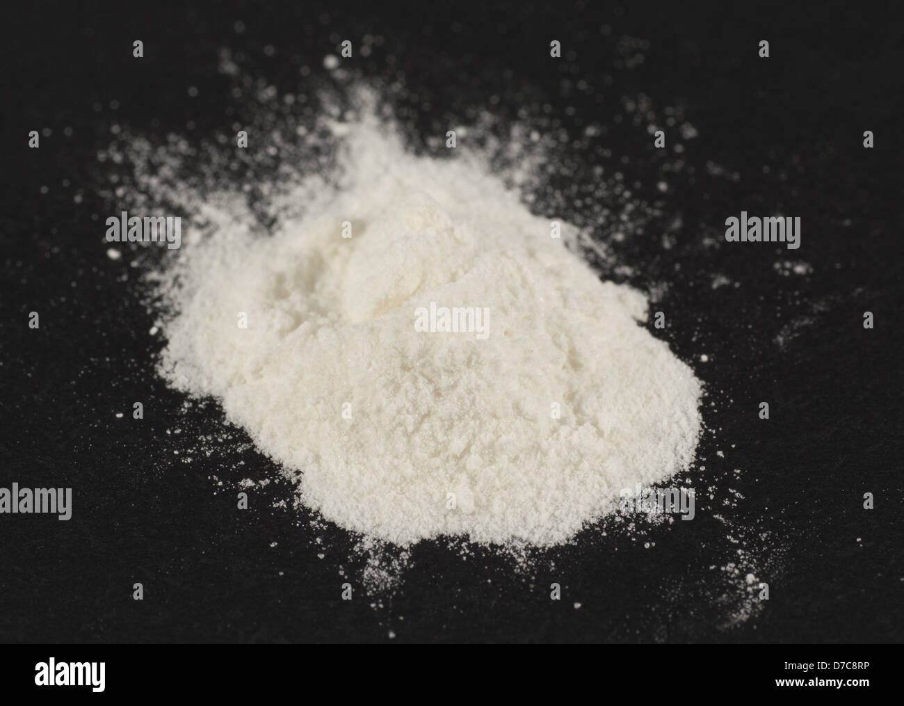 White powder hi-res stock photography and images - Alamy