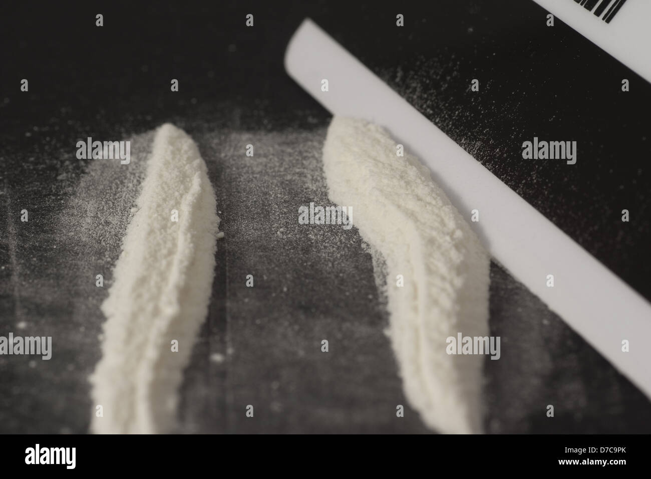 White powder slit into lines Stock Photo - Alamy