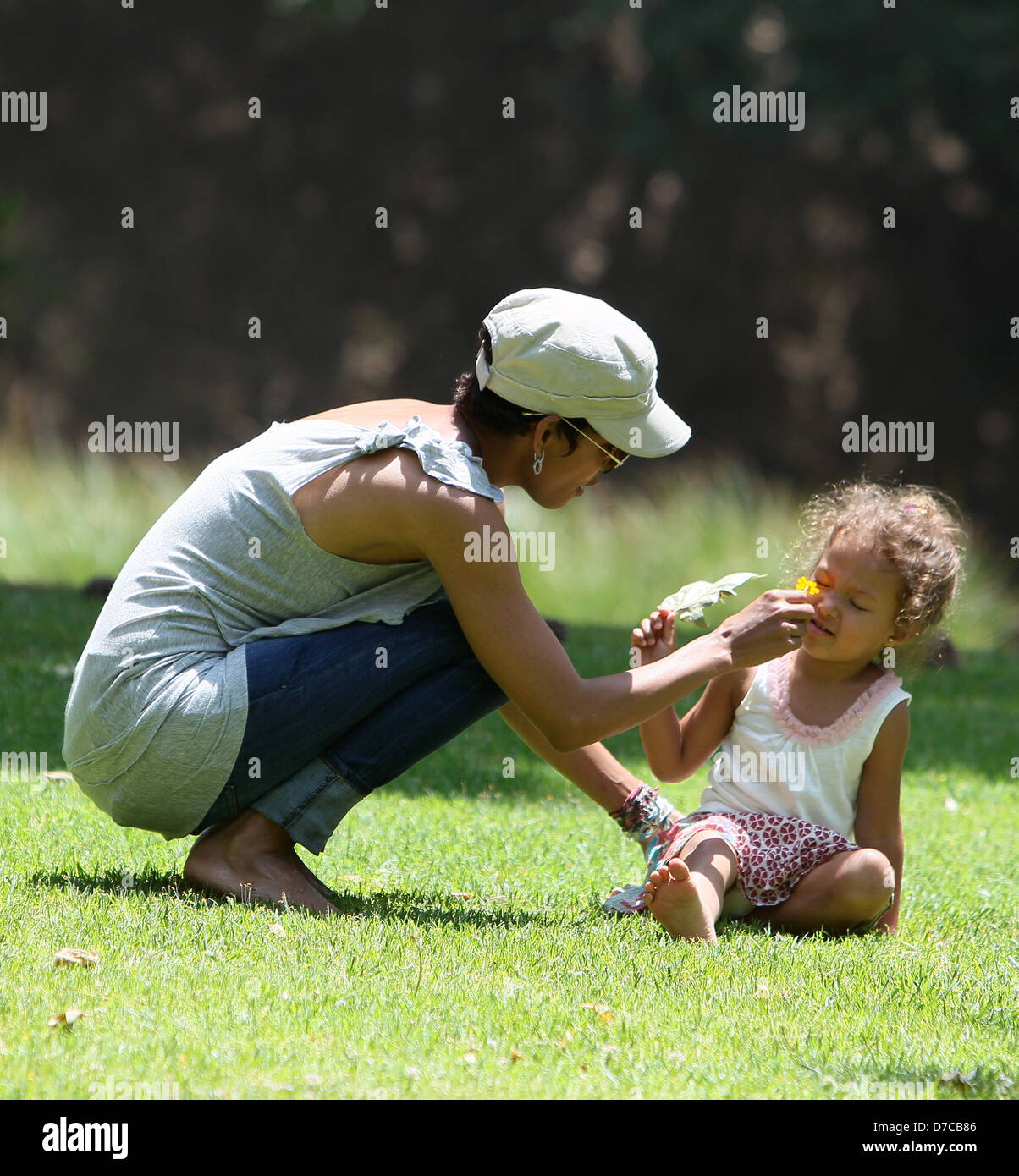 Halle Berry and her daughter Nahla Ariela Aubry spend the afternoon at ...