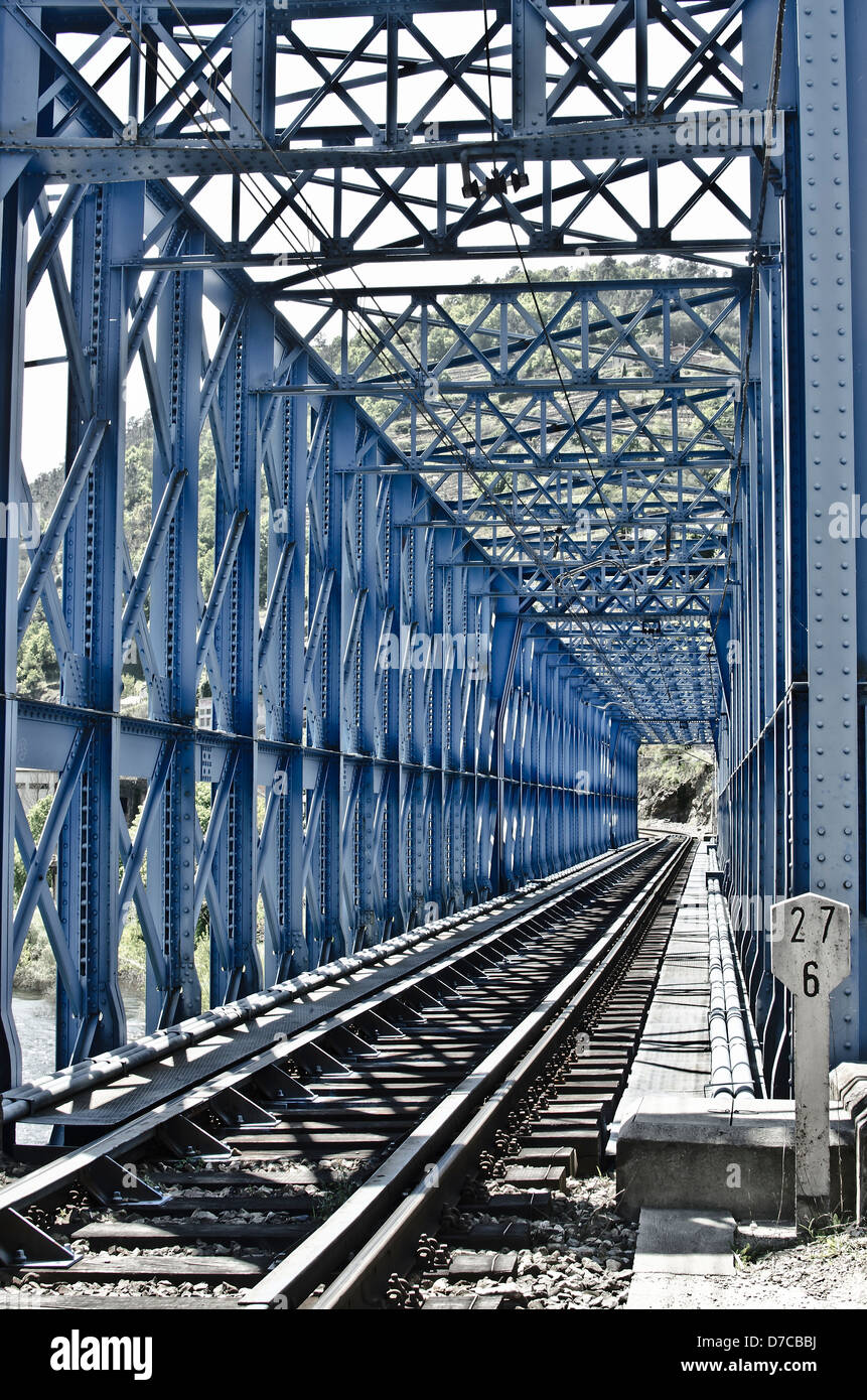 Rusty steel girder bridge hi-res stock photography and images - Alamy