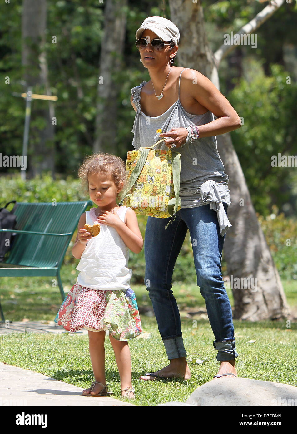 Halle Berry and her daughter Nahla Ariela Aubry spend the afternoon at ...