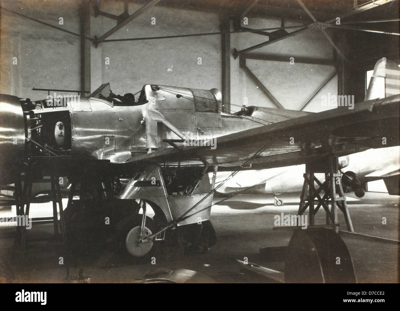Plane factory hi-res stock photography and images - Alamy