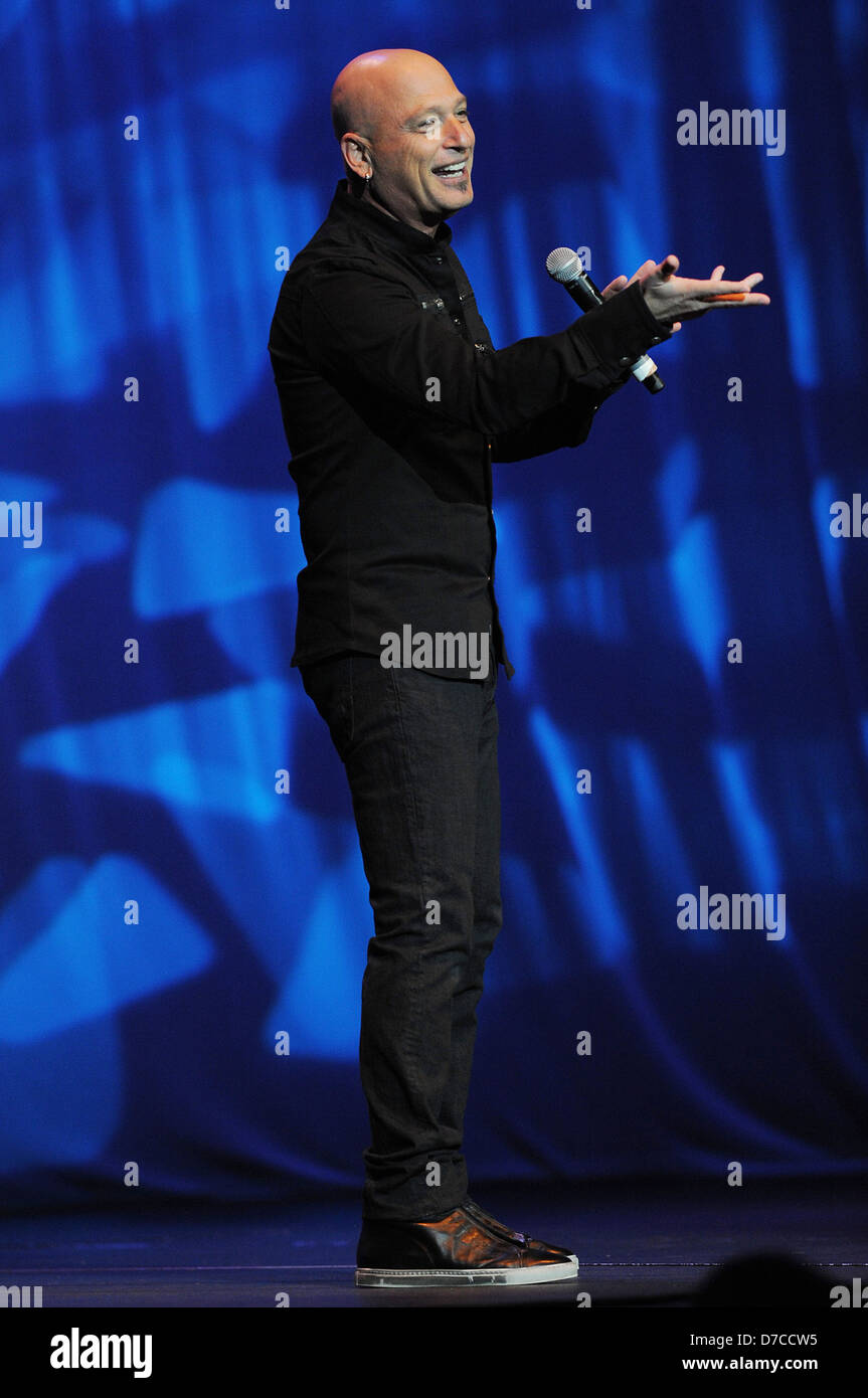 Canadian stand up comedian hi-res stock photography and images - Alamy