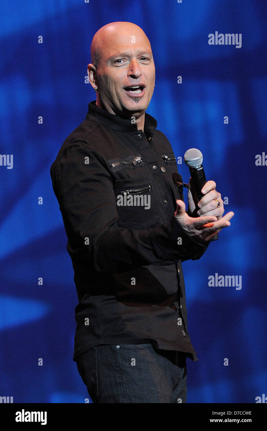 Canadian stand up comedian hi-res stock photography and images - Alamy