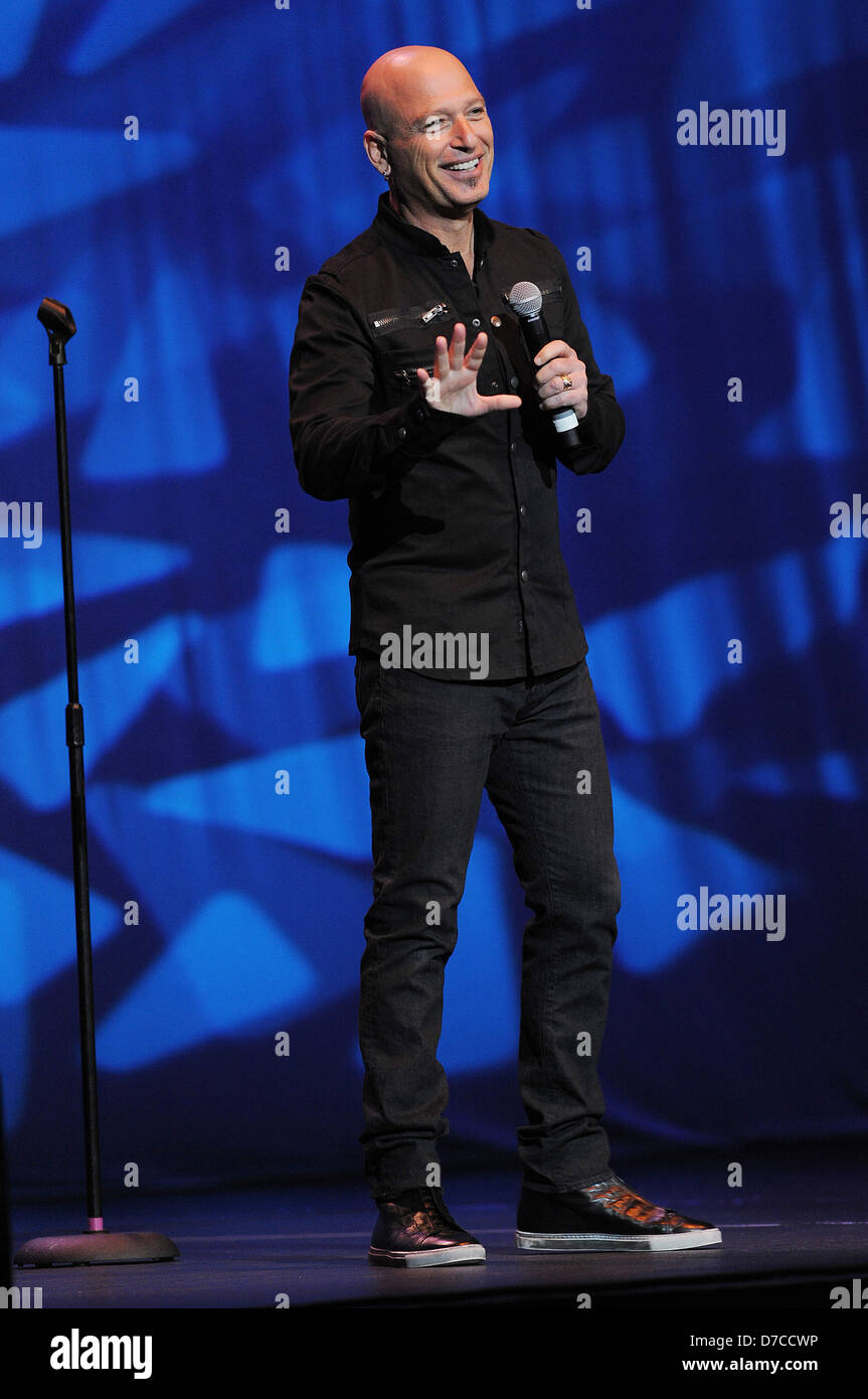 Canadian stand up comedian hi-res stock photography and images - Alamy