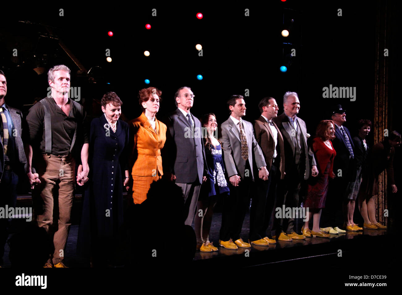 Brian O'Brien, Linda Balgord, Karen Murphy, Mark Jacoby, Joy Hermalyn ...