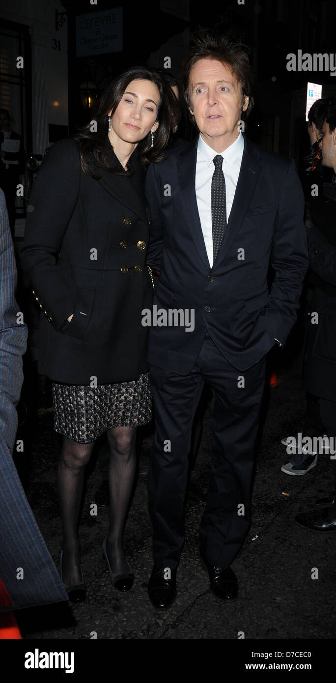 Nancy Shevell and Paul McCartney Stella McCartney store Christmas ...
