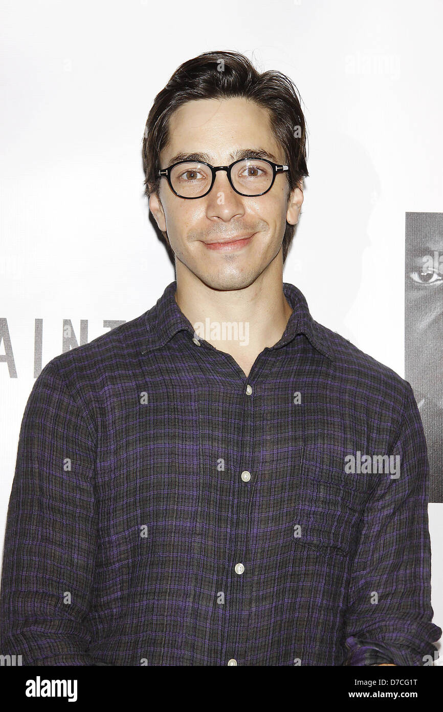 Justin Long Opening night of the Broadway play 'The Mountaintop' at the ...