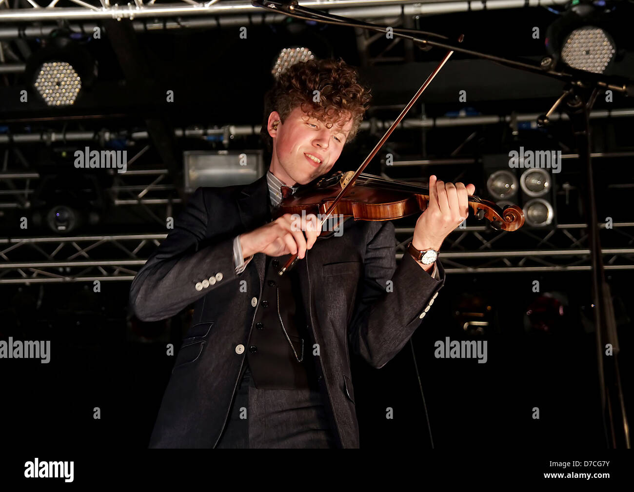 Tom Hobden of Noah and the Whale performing at Liverpool O2 Academy ...