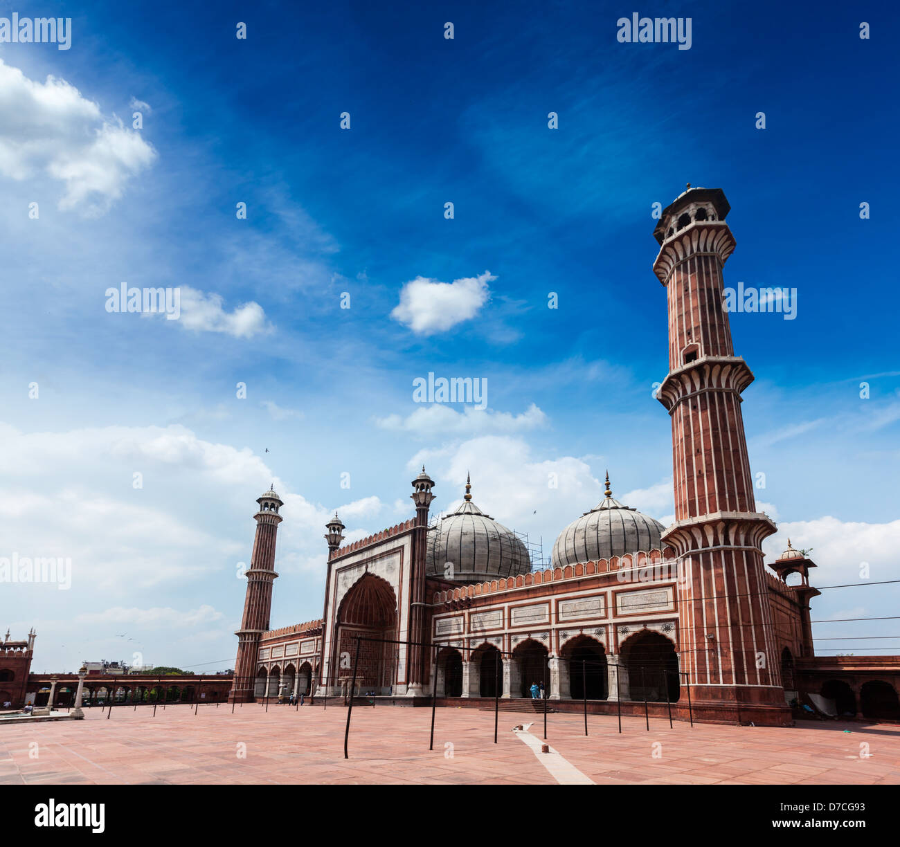 Largest mosque in india old delhi hi-res stock photography and images ...