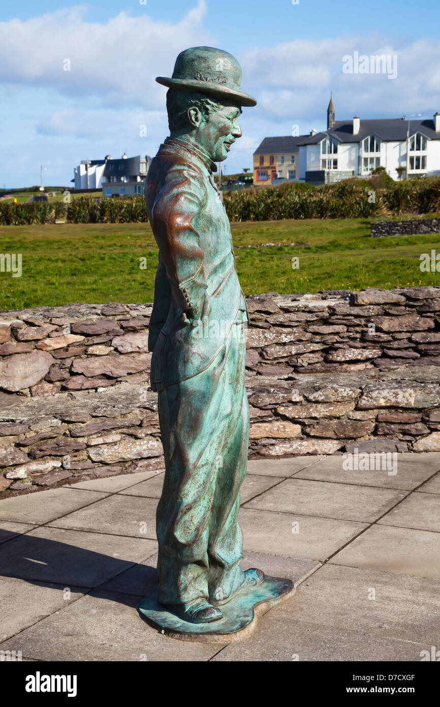 Charlie chaplin statue ireland hi-res stock photography and images - Alamy