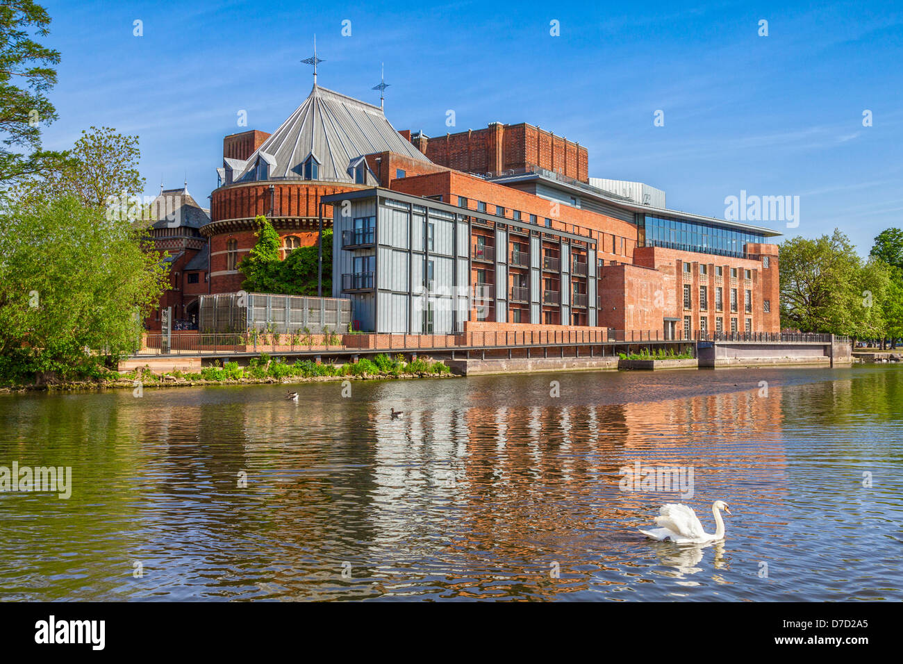 The Royal Shakespeare Theatre, home of the Royal Shakespeare Company ...