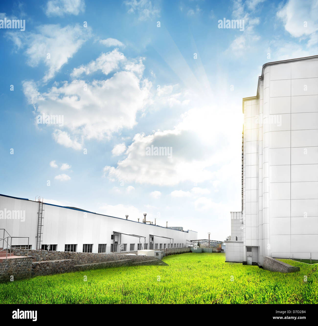 Green grass building hi-res stock photography and images - Alamy