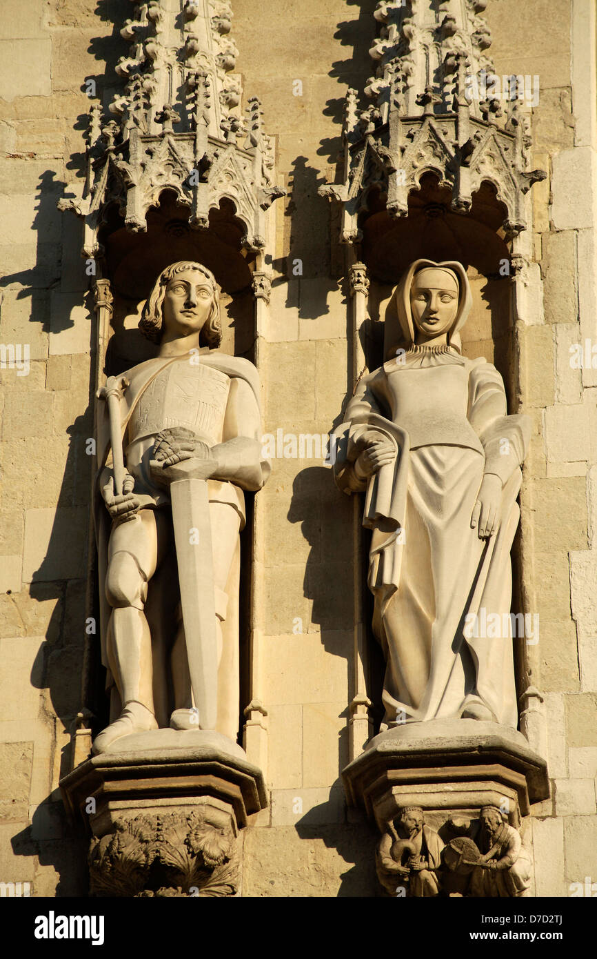 Medieval knight figures hi-res stock photography and images - Alamy