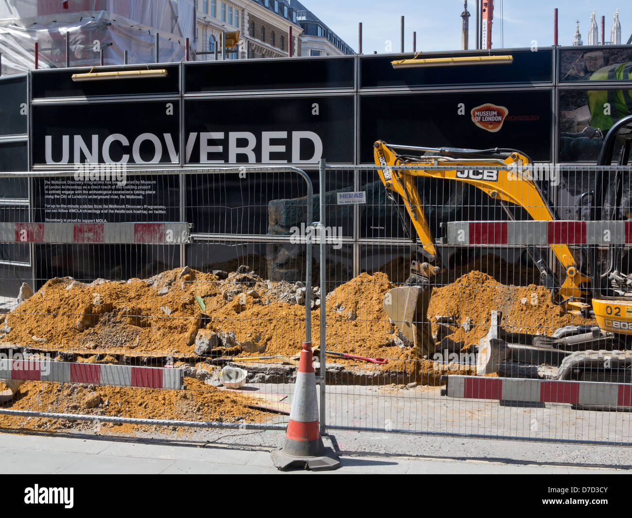 Site of Roman ruins being uncovered and explored by Cannon Street ...
