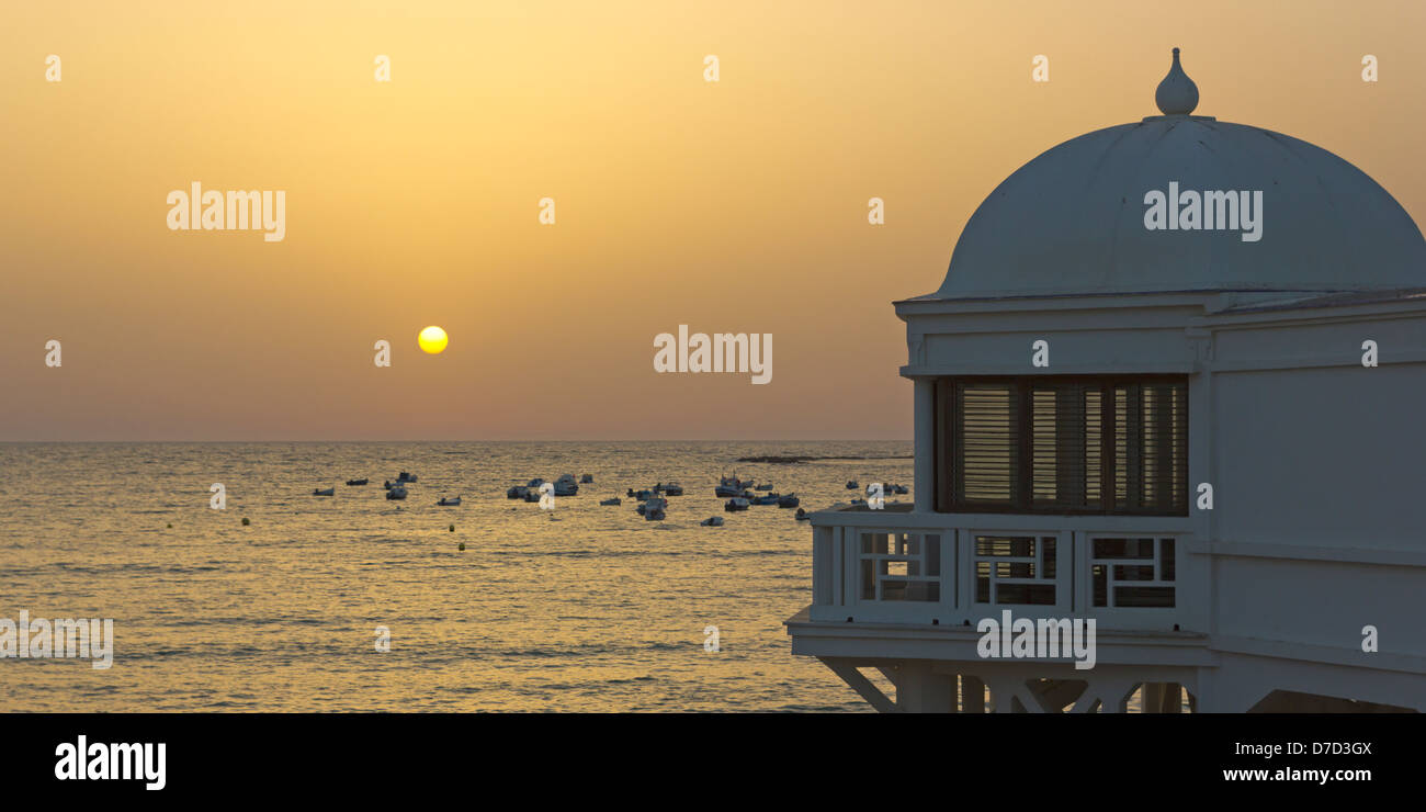 Old seaside resort on the beach in Cadiz. Andaluscía , Spain Stock ...