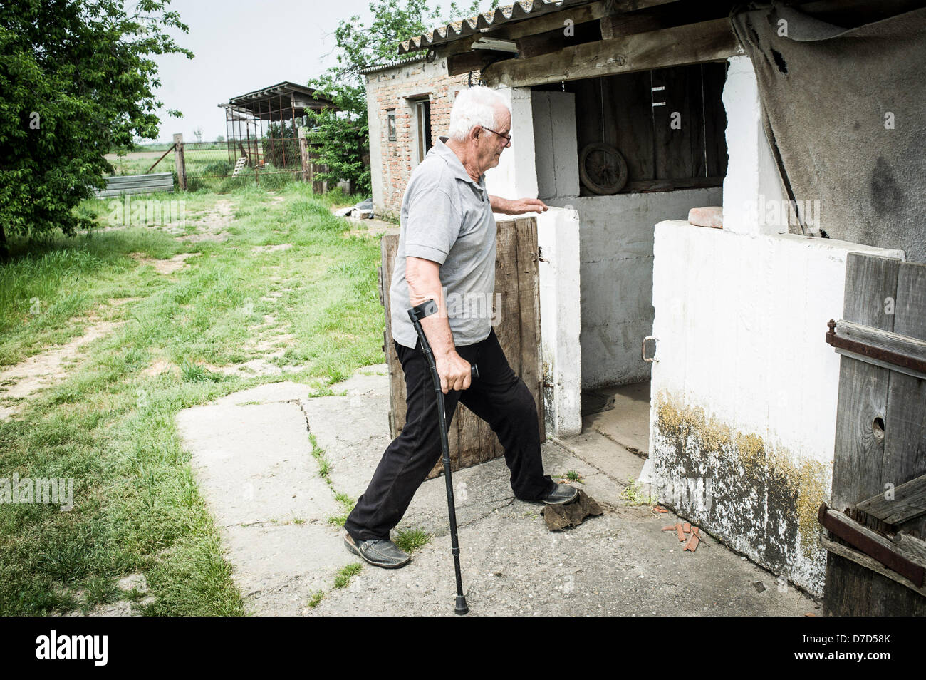 War mine exploded hi-res stock photography and images - Alamy