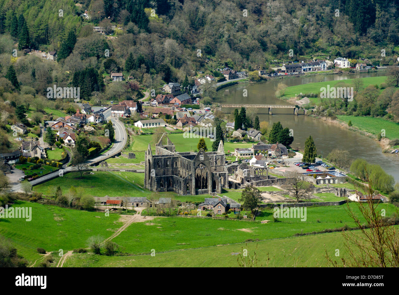 tintern abbey and the wye valley from the devils pulpit viewpoint offas ...