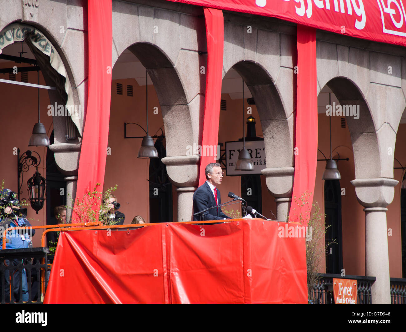 Jens stoltenberg speech hi-res stock photography and images - Alamy