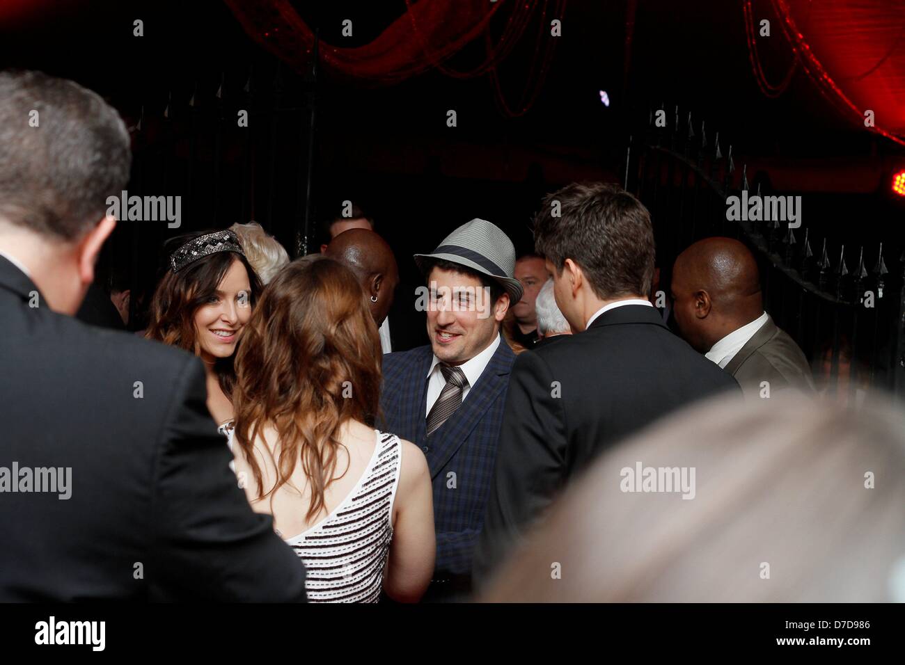 Louisville, Kentucky, USA. 3rd May 2013. Actor Jason Biggs and his wife ...