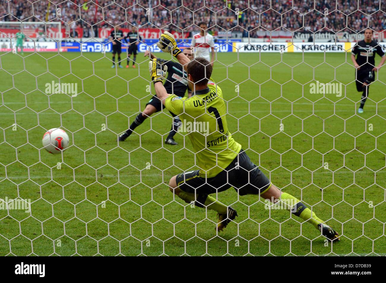 Stuttgart's goalkeeper Sven Ulreich stops the ball of Fuerth's Bernd ...
