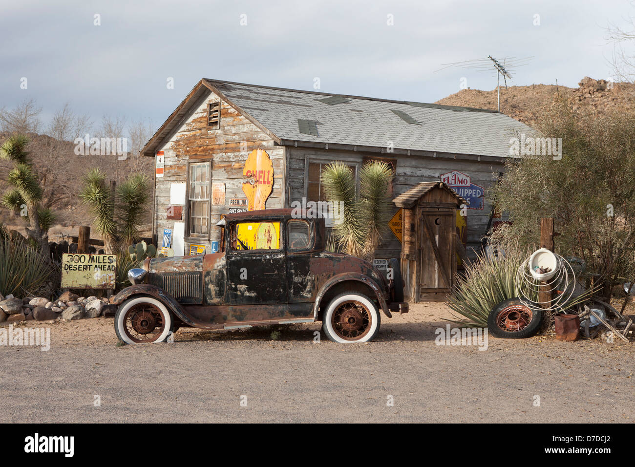 An old car at route 66 in Hackberry, Arizona, USA Stock Photo - Alamy