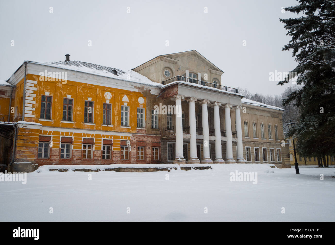 Sukhanovo estate. Monument of Russian classicism Stock Photo - Alamy