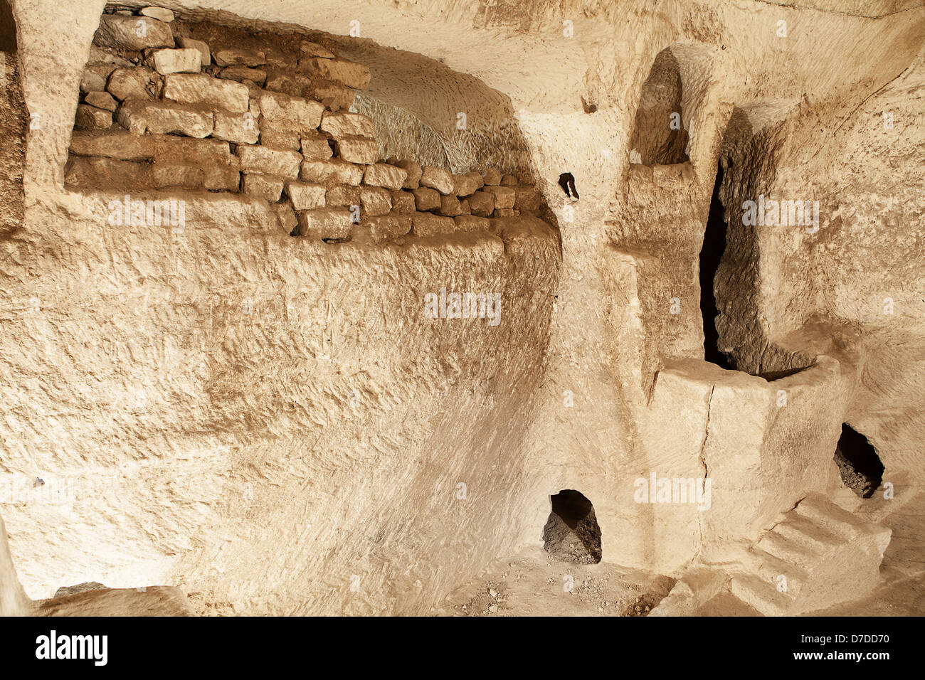 Cavern opening hi-res stock photography and images - Alamy