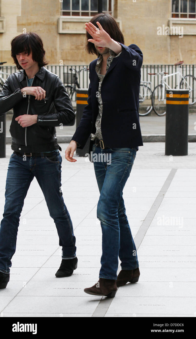 Bobby gillespie lead singer of primal scream hi-res stock photography ...