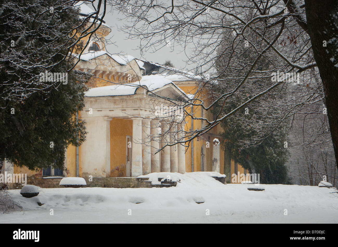 Sukhanovo estate. Monument of Russian classicism Stock Photo - Alamy