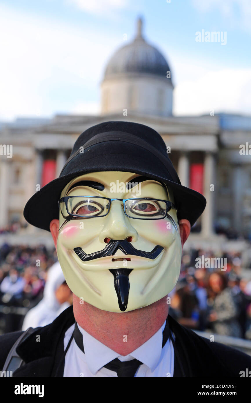 Demonstration mask hi-res stock photography and images - Alamy
