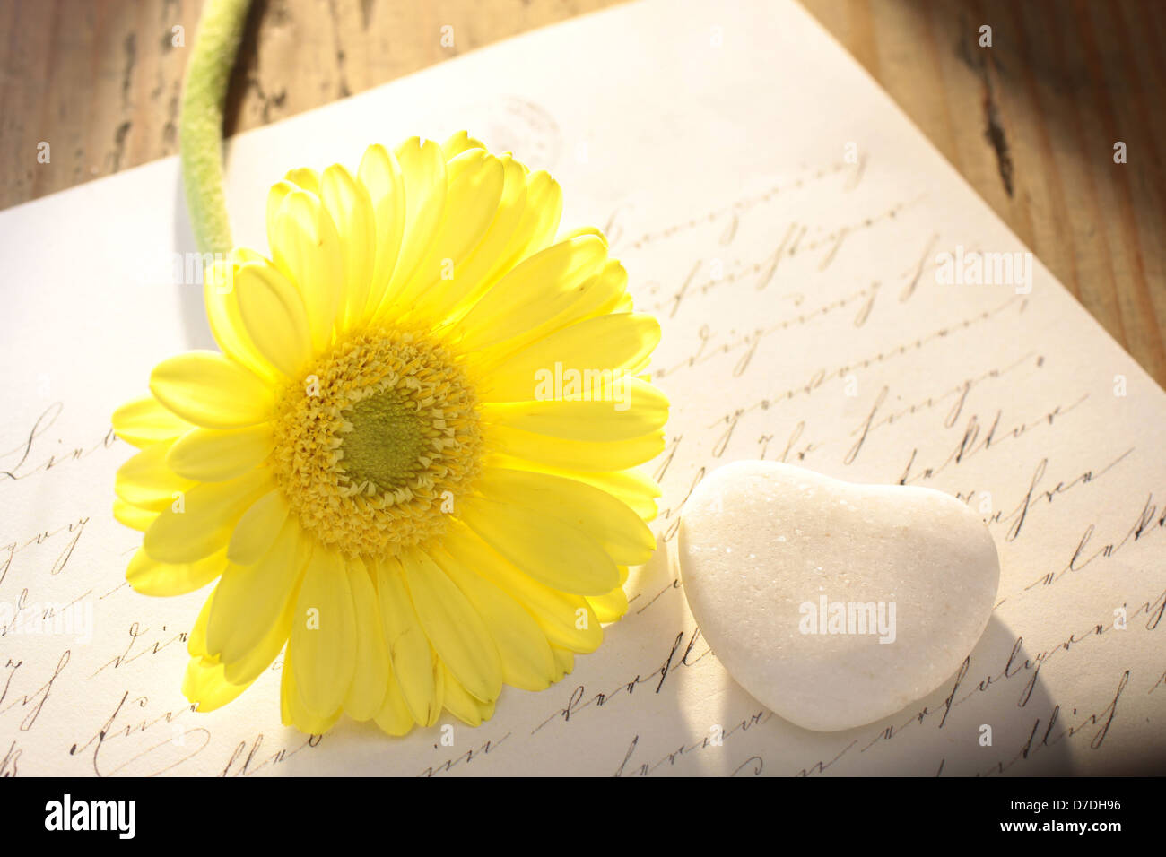 White heart stone hi-res stock photography and images - Alamy