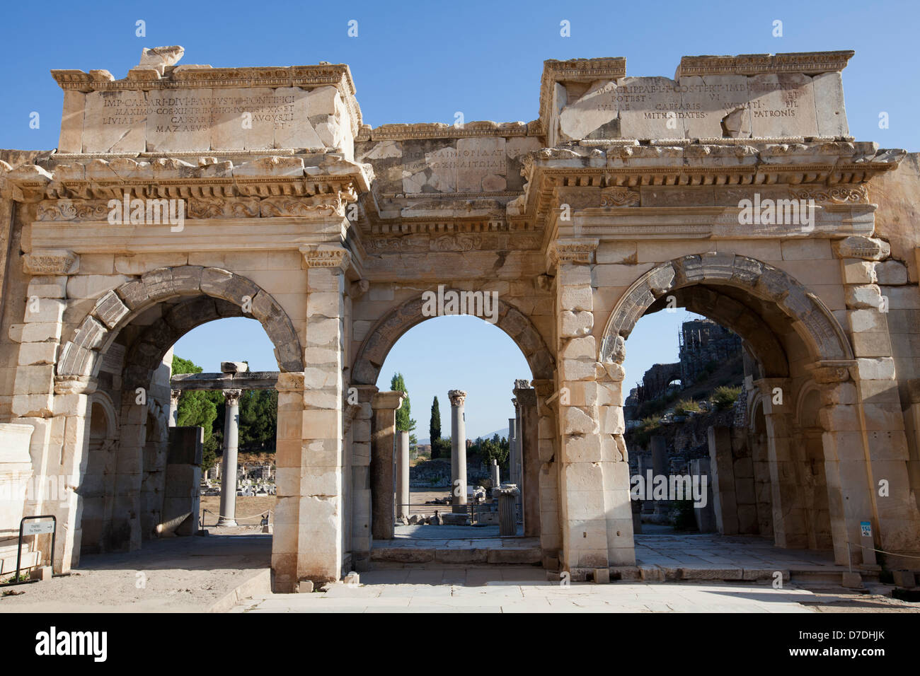 Gate of mithridates hi-res stock photography and images - Alamy