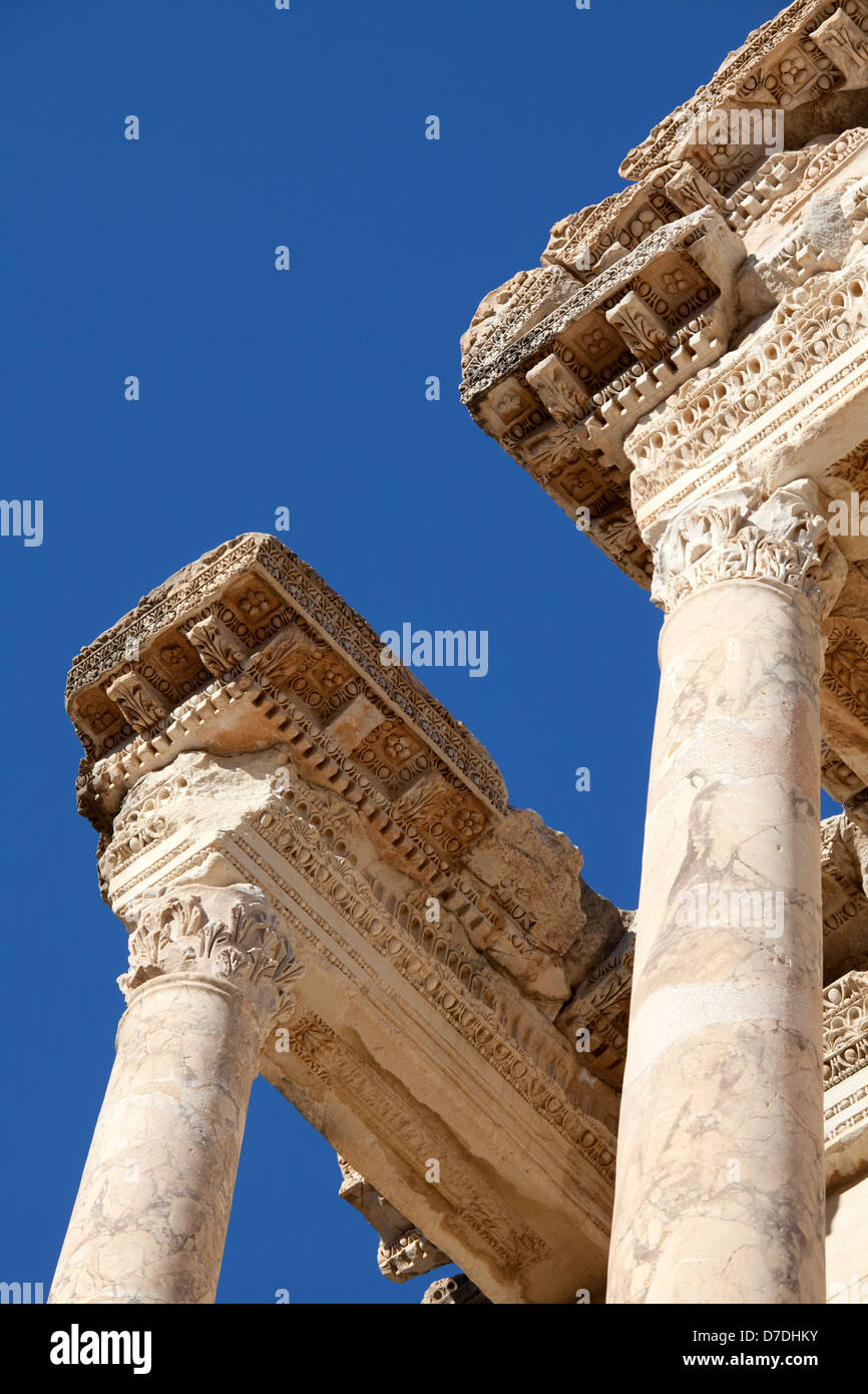 Statue relief columns ephesus hi-res stock photography and images - Alamy