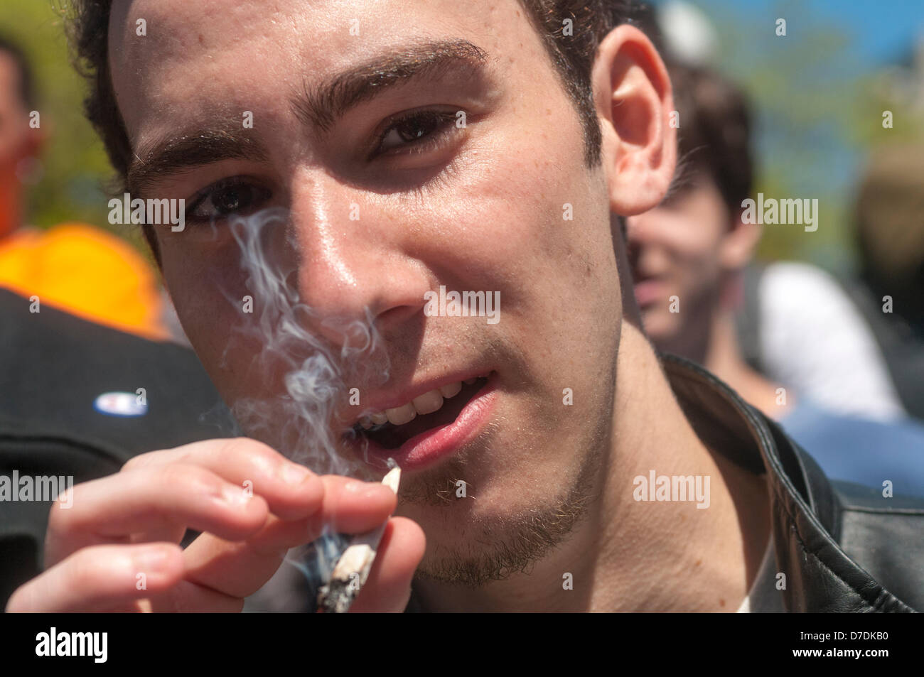 Marijuana Smokers High Resolution Stock Photography and Images - Alamy