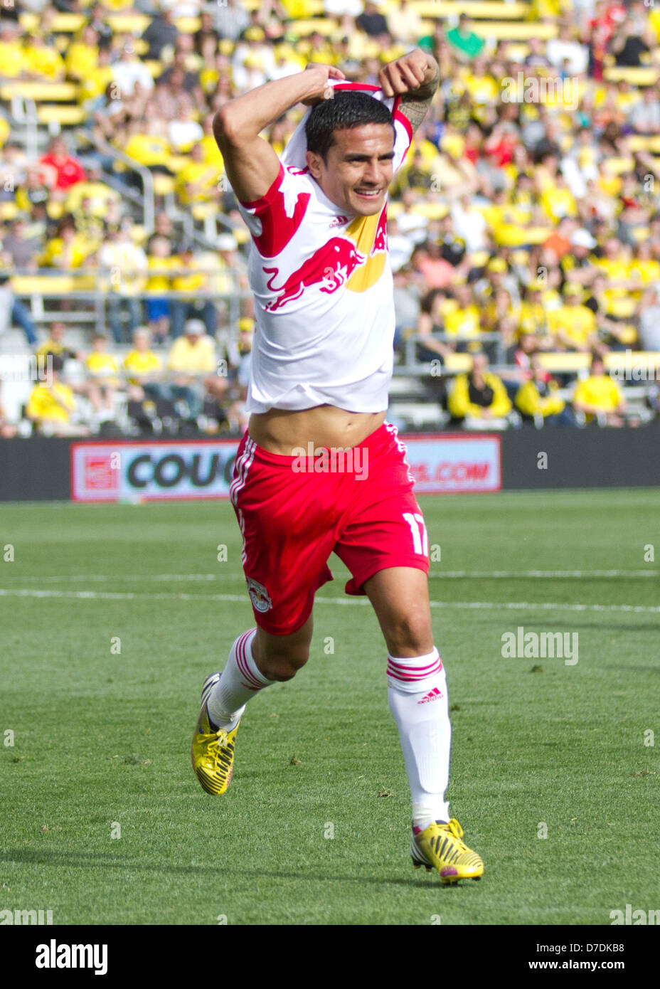 Tim cahill hi-res stock photography and images - Alamy