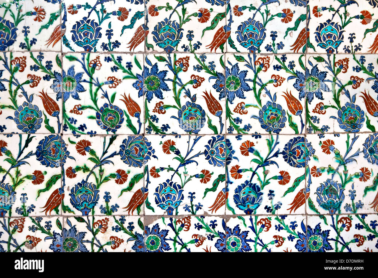 Blue mosque istanbul tiles hi-res stock photography and images - Alamy