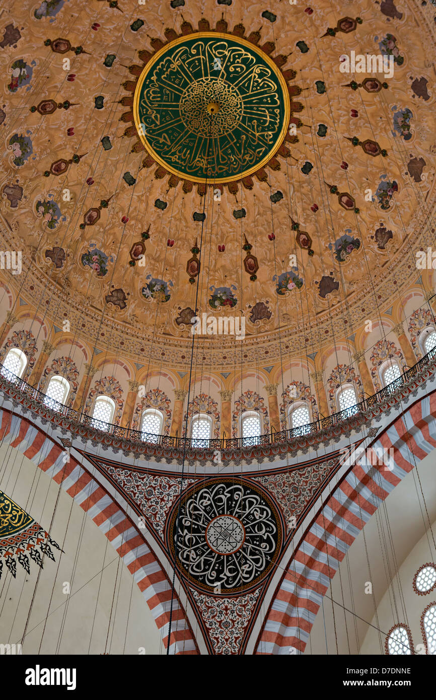 The Süleymaniye Mosque was built on the order of Sultan Süleyman ...