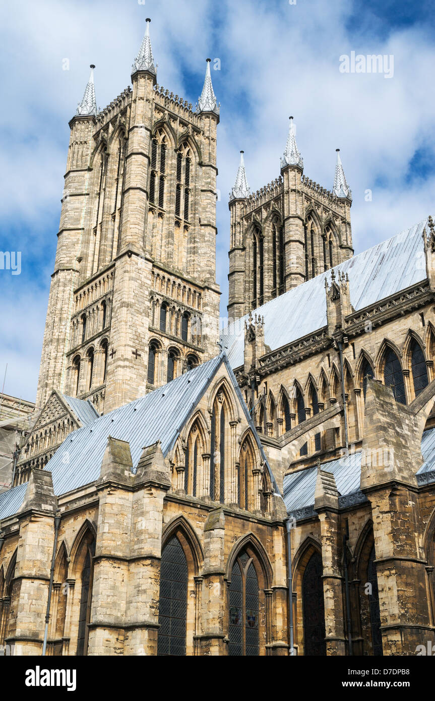 Lincoln cathedral towers hi-res stock photography and images - Alamy